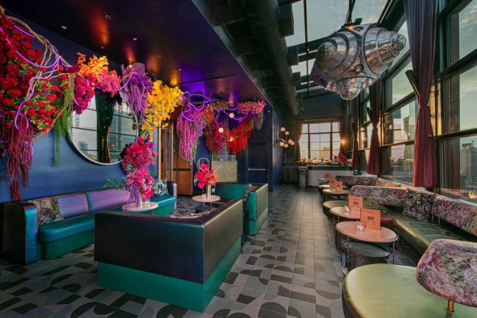 The Fleur Room Launches Afterwork Cocktails with New Hanging Gardens