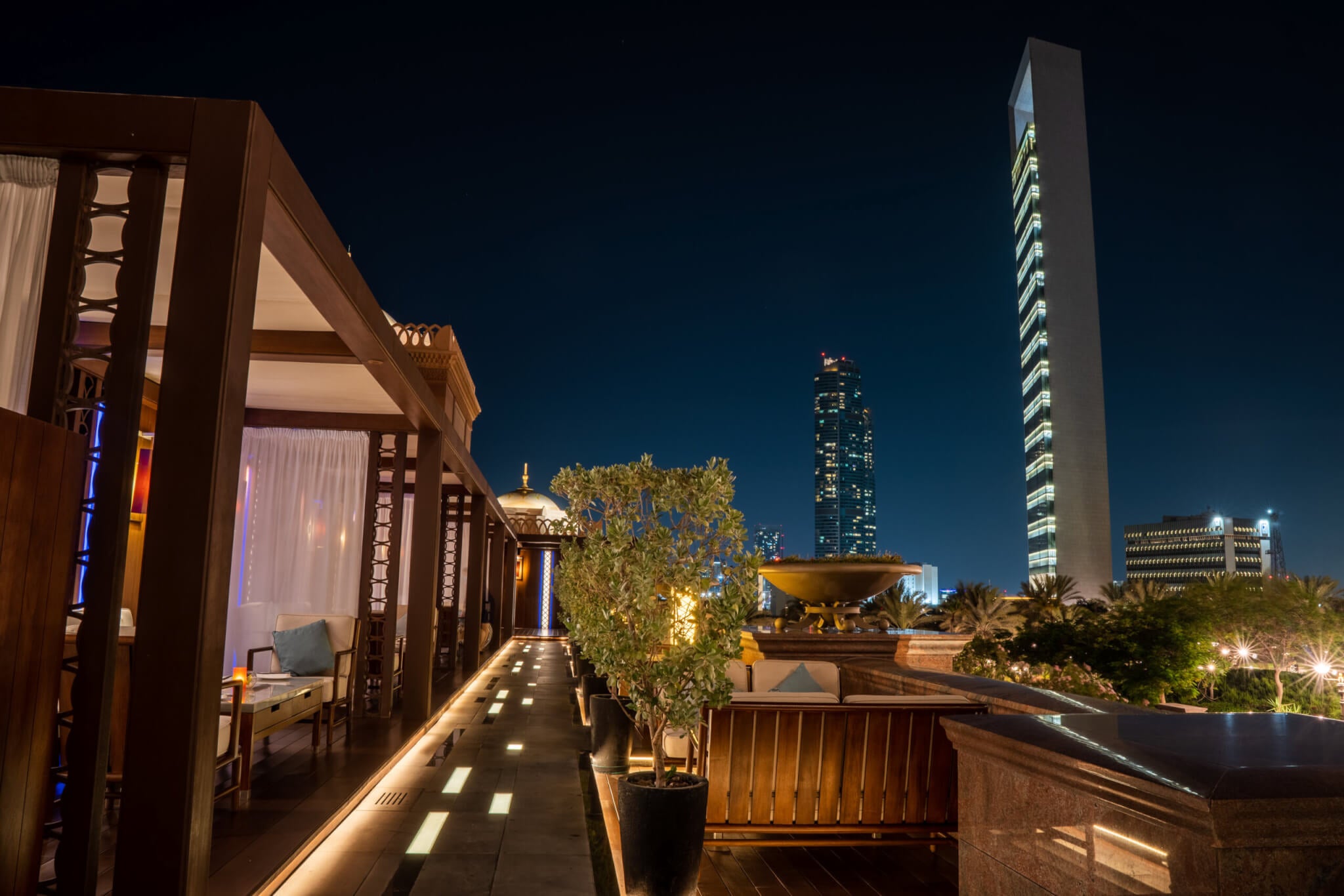 Hakkasan Abu Dhabi Gains Michelin Star in Inaugural 2023 Guide - Tao ...